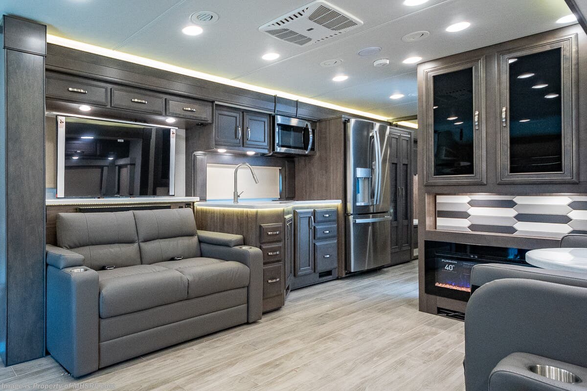 2025 Entegra Coach Accolade XL 37M Super C Diesel W/ Stack. W/D ...