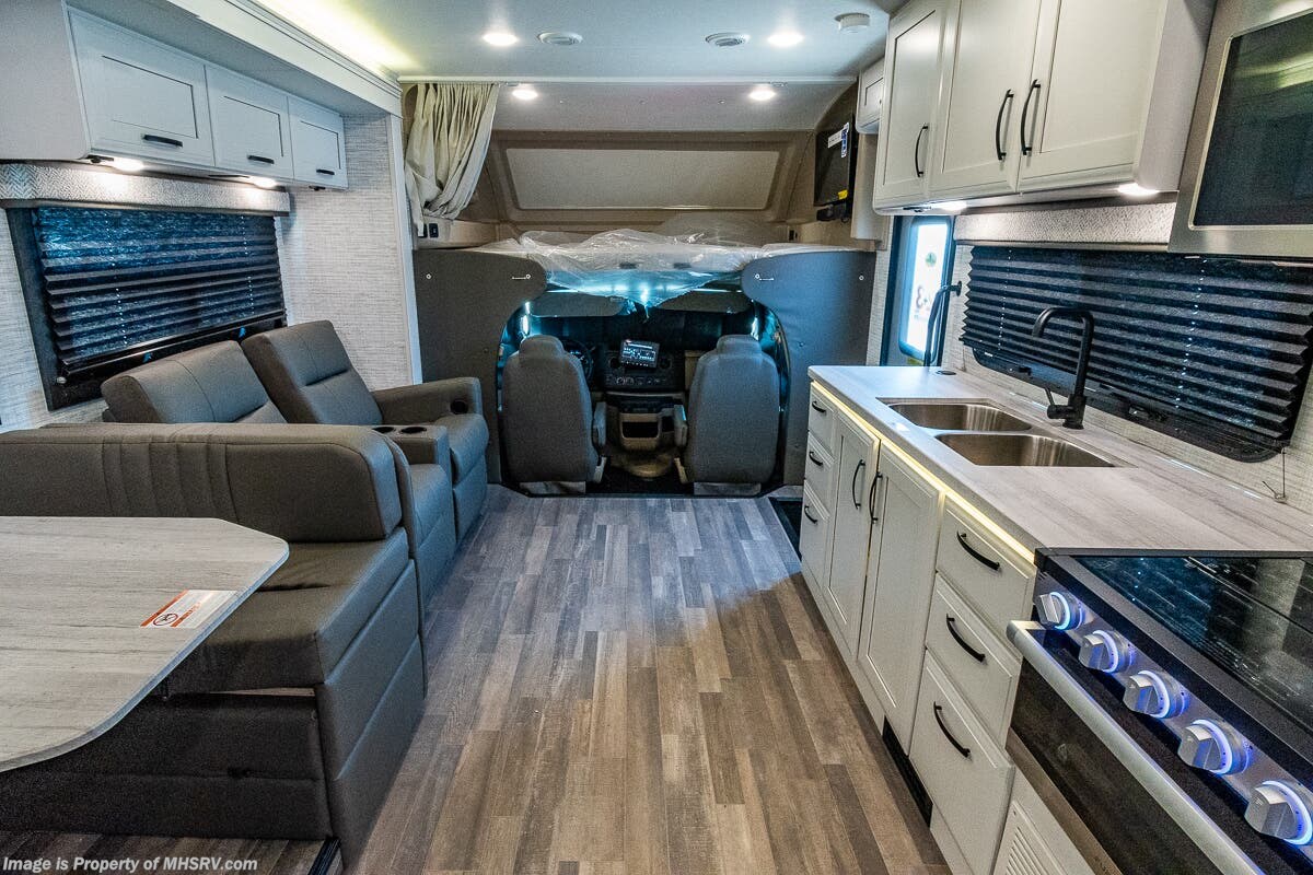 2025 Entegra Coach Odyssey 29V #MHS42731 - For Sale in Alvarado, TX