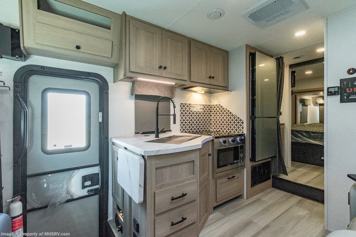 2025 Forest River Forester Classic 2501TSF W/ Arctic Package, Triple ...