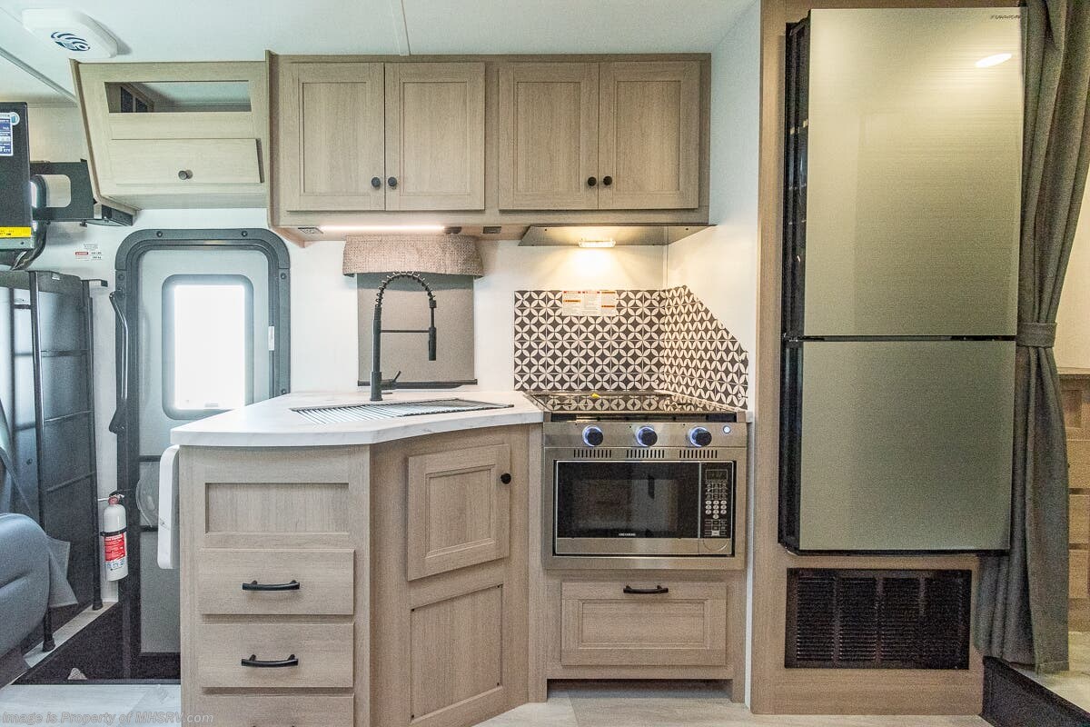 2025 Forest River Forester Classic 2501TSF W/ Arctic Package, Triple ...