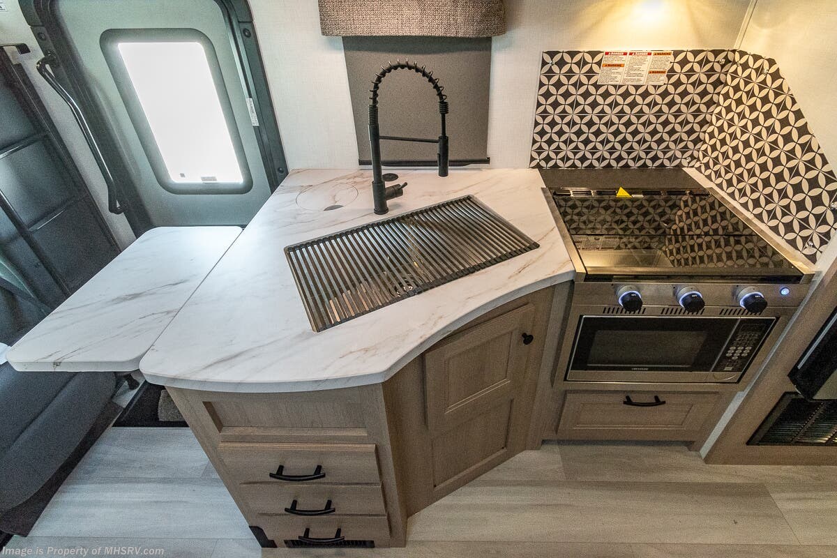 2025 Forest River Forester Classic 2501TSF W/ Arctic Package, Triple ...