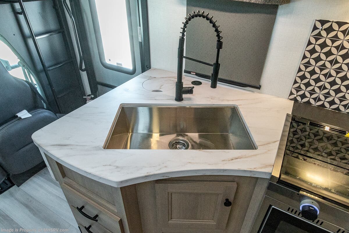 2025 Forest River Forester Classic 2501TSF W/ Arctic Package, Triple ...