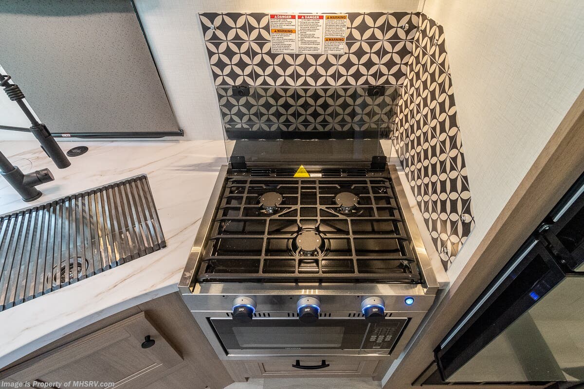 2025 Forest River Forester Classic 2501TSF W/ Arctic Package, Triple ...