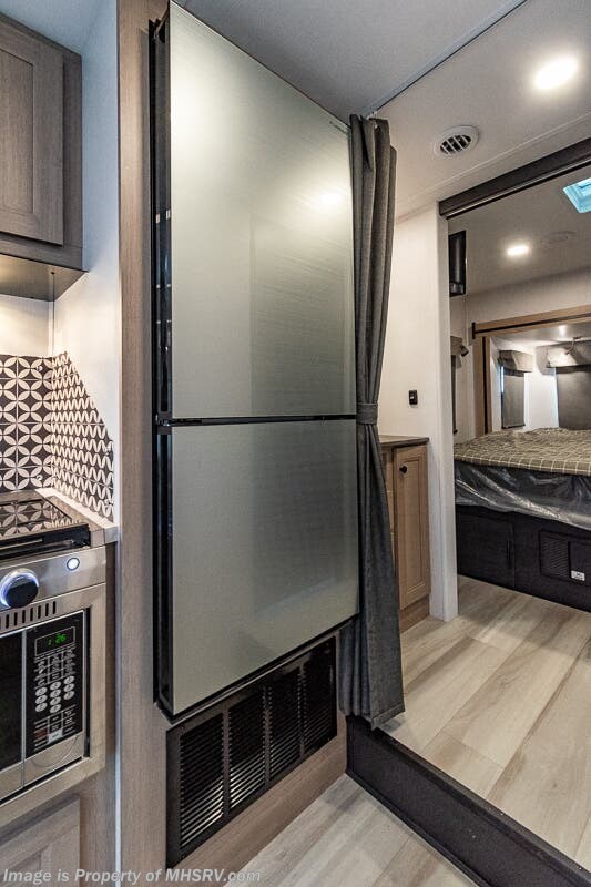 2025 Forest River Forester Classic 2501TSF W/ Arctic Package, Triple ...