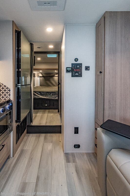 2025 Forest River Forester Classic 2501TSF W/ Arctic Package, Triple ...