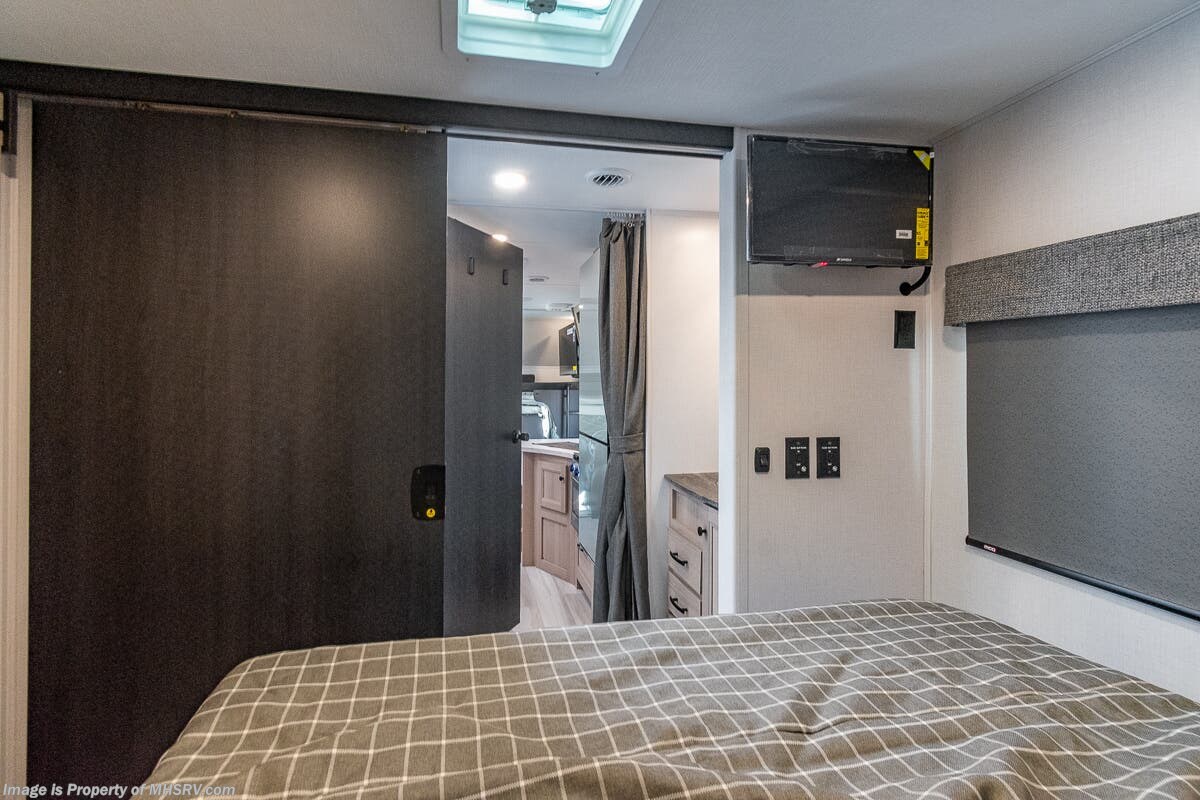 2025 Forest River Forester Classic 2501TSF W/ Arctic Package, Triple ...