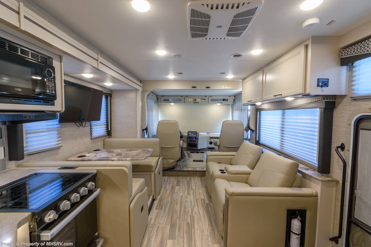 2023 Thor Motor Coach Resonate 29G RV W/ Theater Seats, Auto Leveling ...