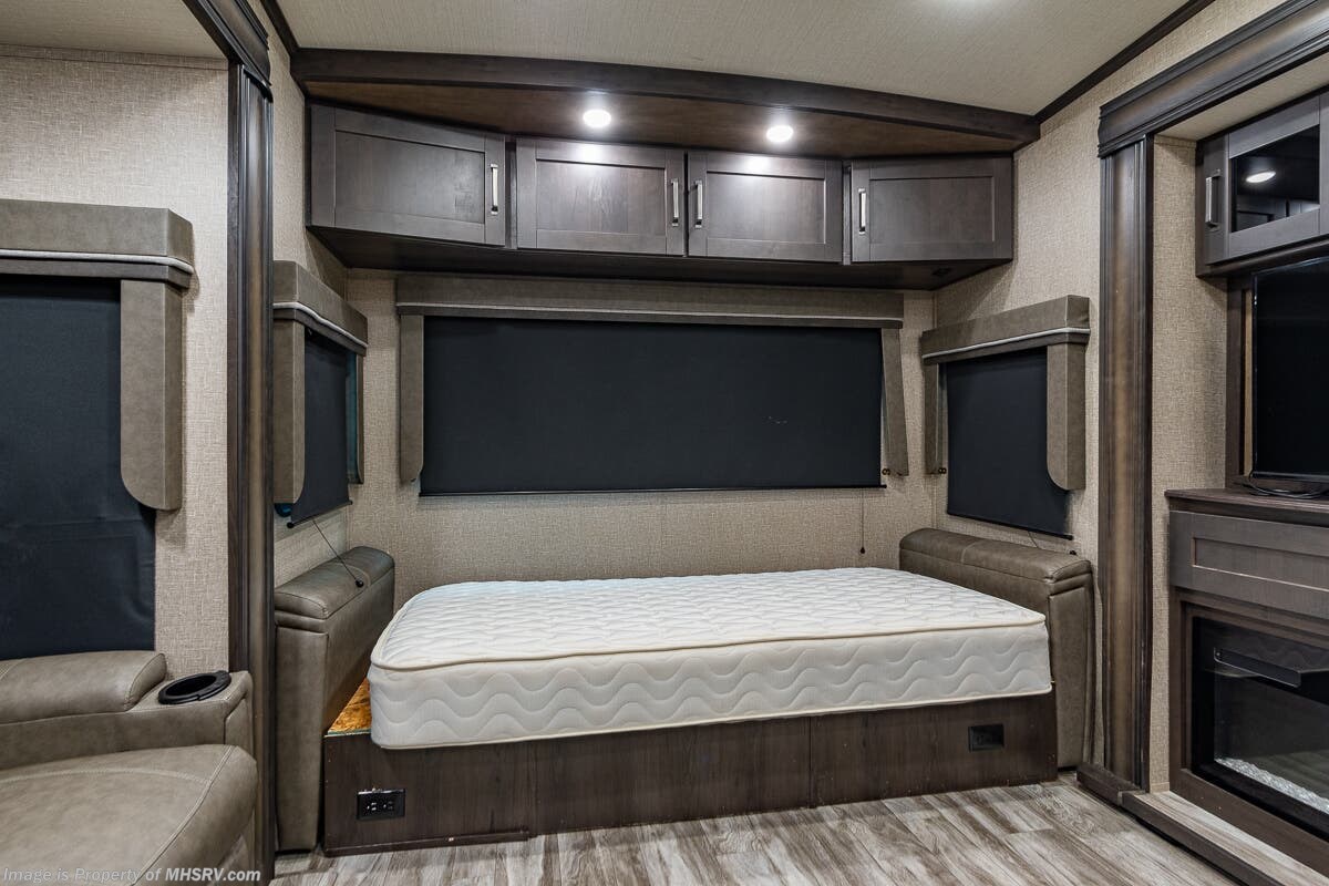 2022 Grand Design Reflection 337RLS 5th Wheel W/ Theater Seats, King ...