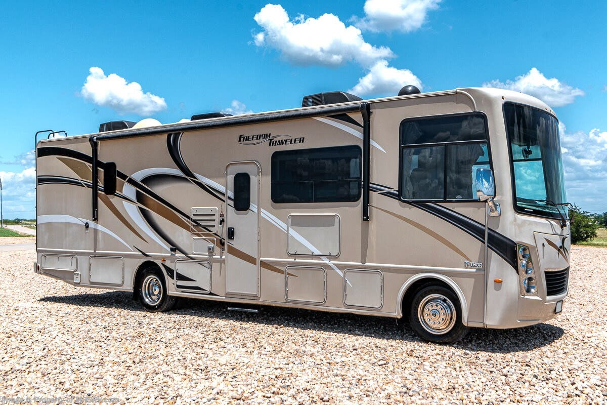 2020 Thor Motor Coach Freedom Traveler A32 Bunk Model RV W/ King Bed ...