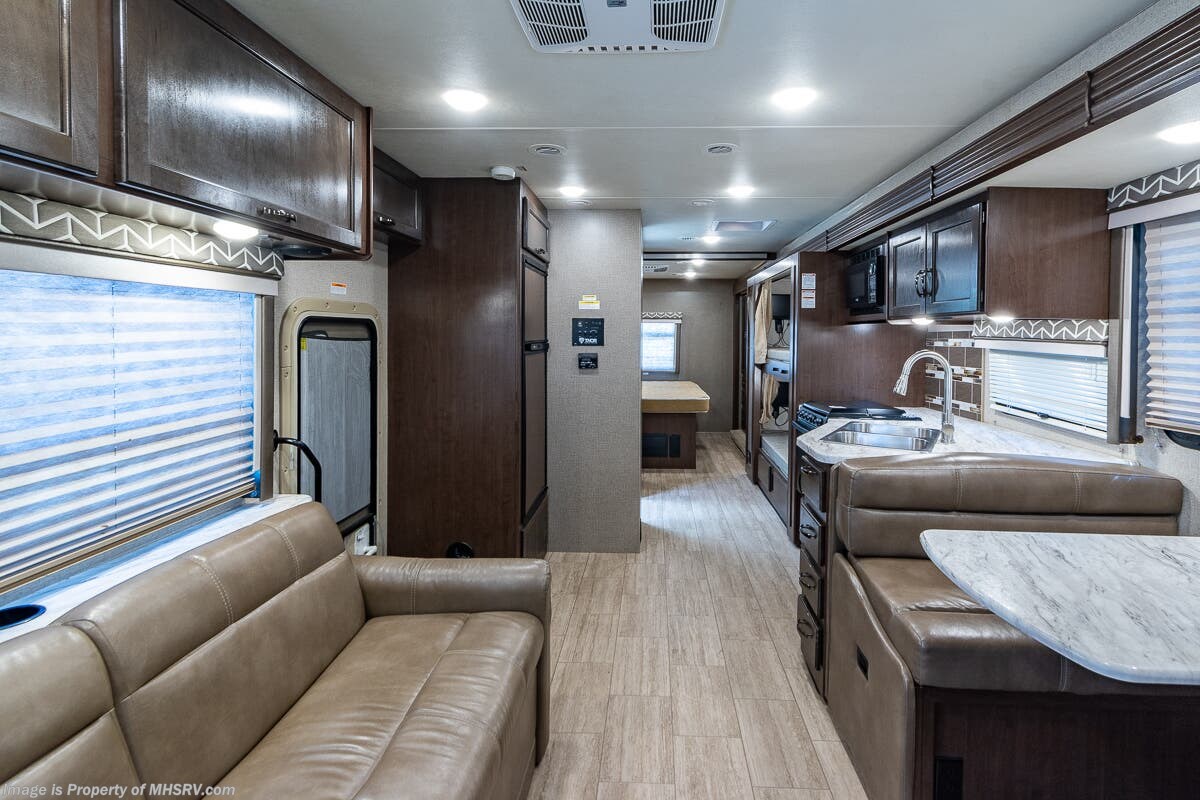 2020 Thor Motor Coach Freedom Traveler A32 Bunk Model RV W/ King Bed ...