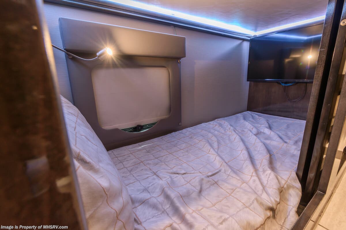 2022 Foretravel Realm FS605 LVB 2 Full Bath Bunk Model RV W/ King Bed ...