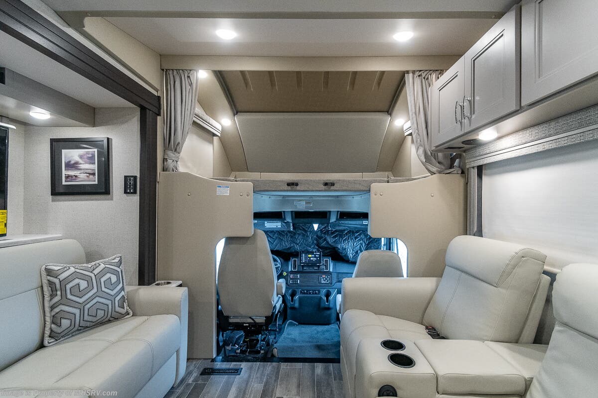 2025 Thor Motor Coach Inception 38FX Super C W/ Solar System, Theater ...