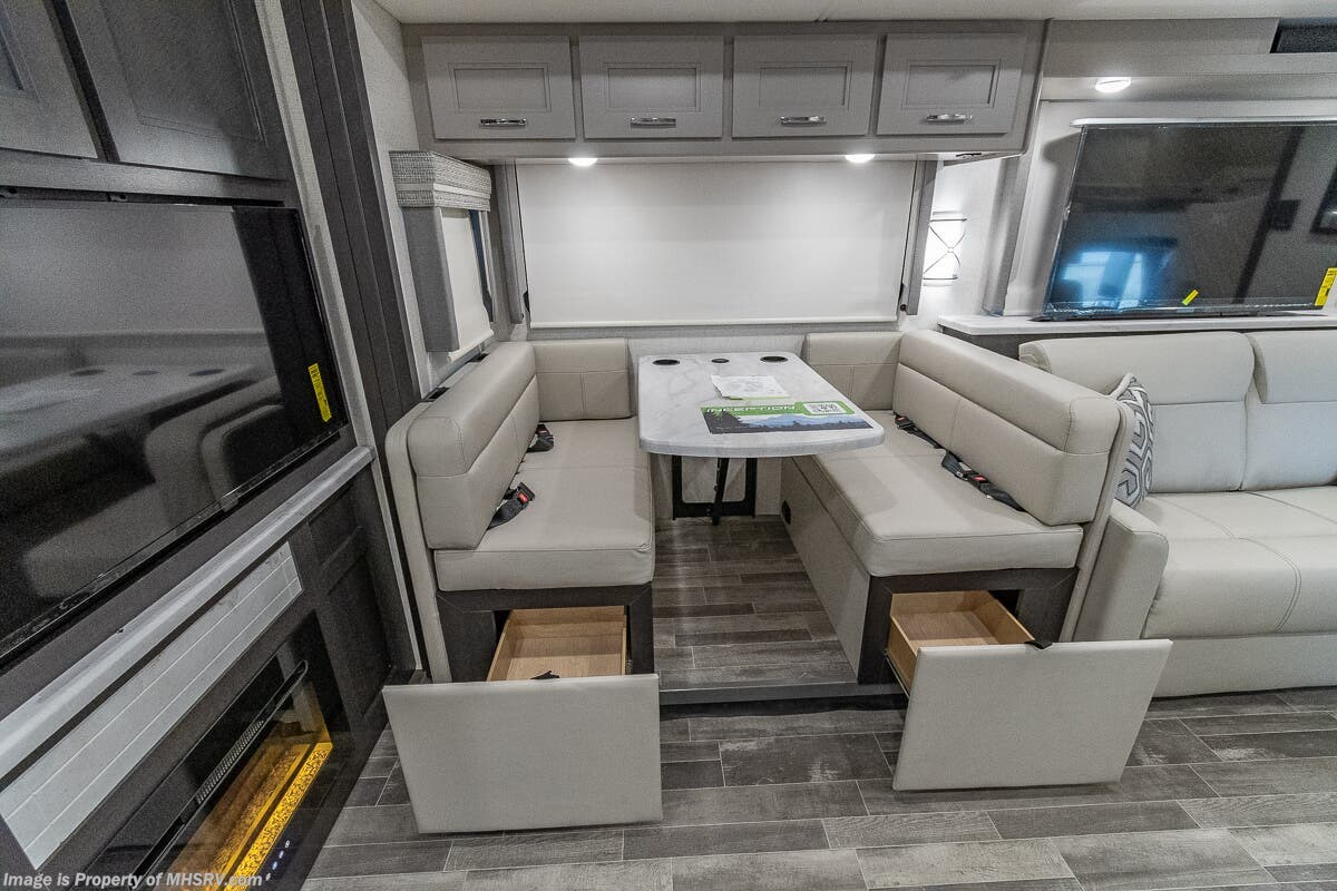 2025 Thor Motor Coach Inception 38FX Super C W/ Solar System, Theater ...