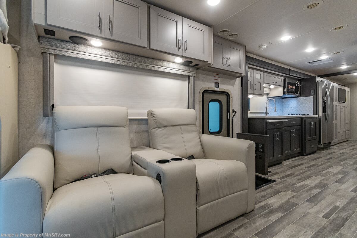 2025 Thor Motor Coach Inception 38FX Super C W/ Solar System, Theater ...