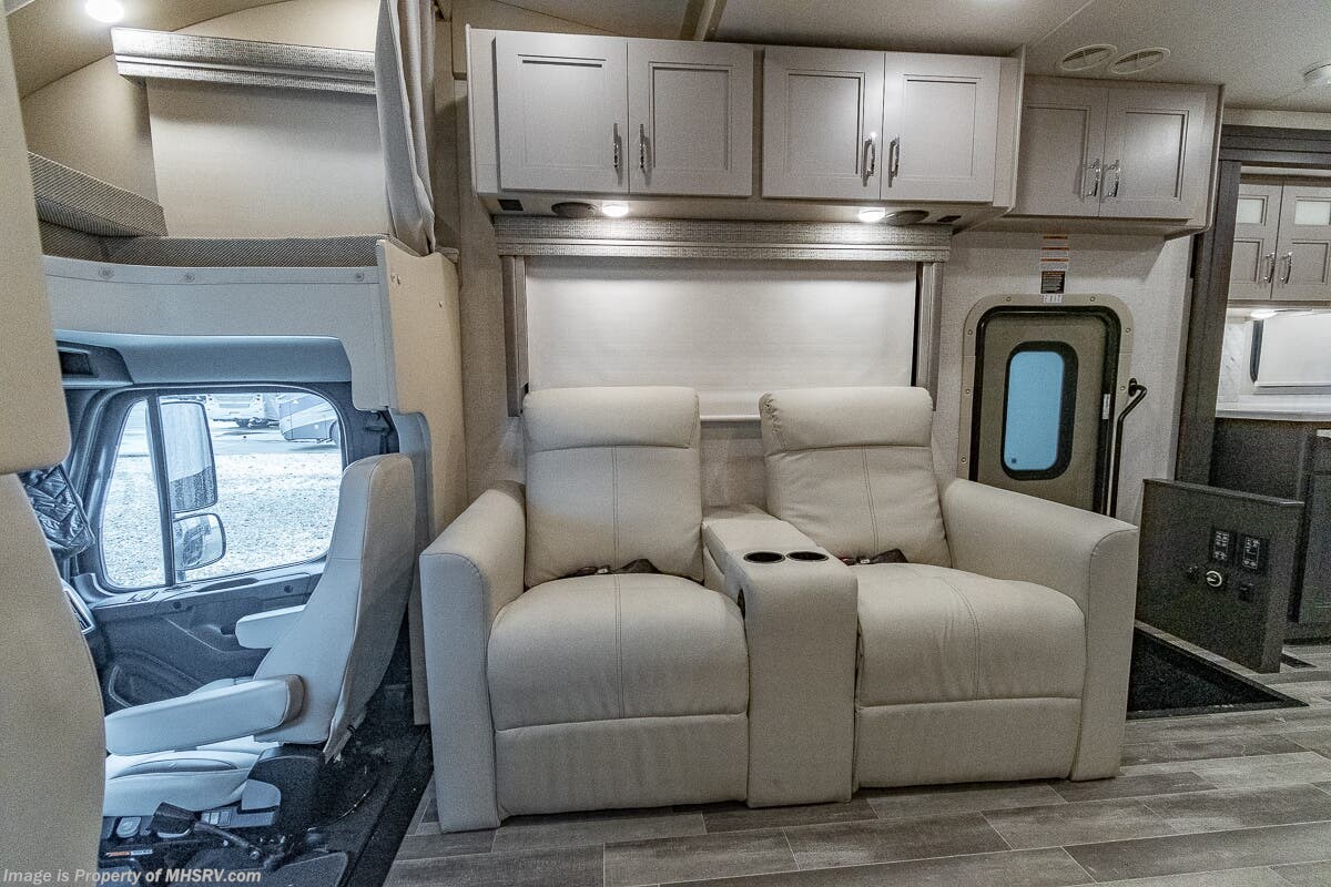 2025 Thor Motor Coach Inception 38FX Super C W/ Solar System, Theater ...