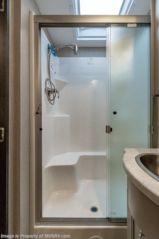 2025 Thor Motor Coach Inception 38FX Super C W/ Solar System, Theater ...