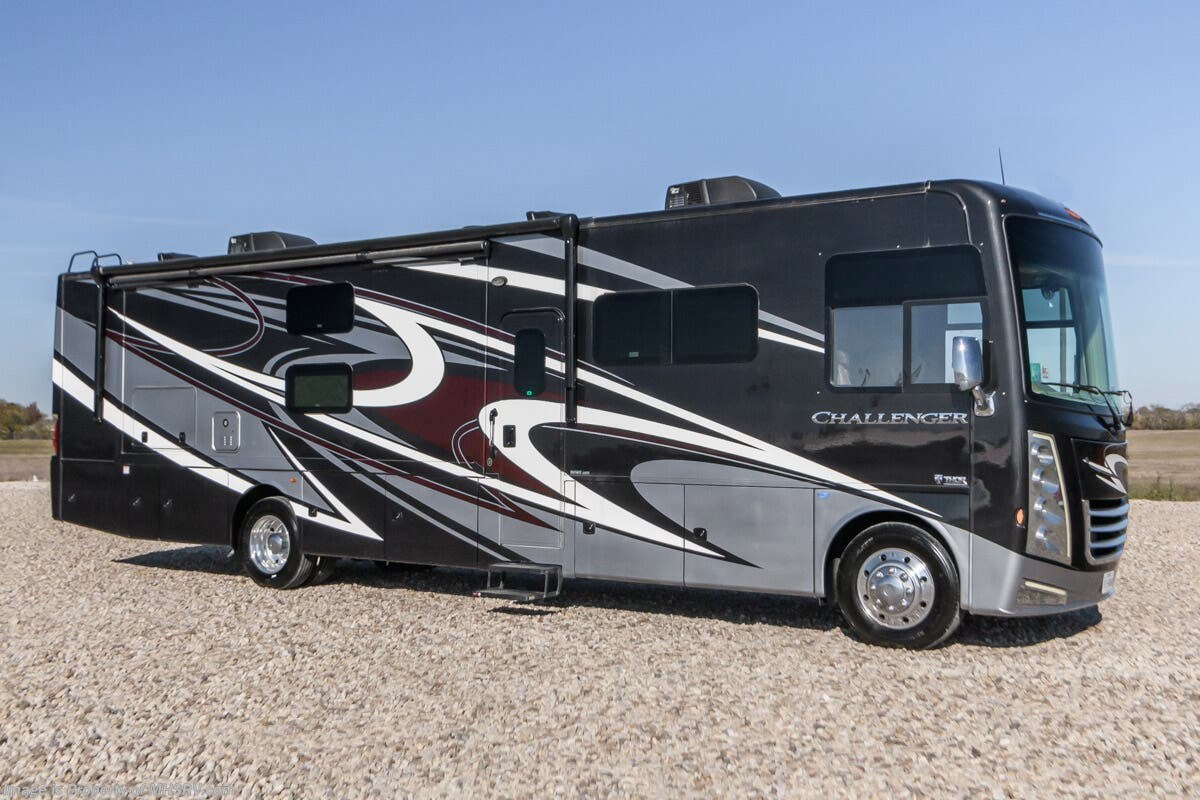 2021 Thor Motor Coach Challenger 37DS 2 Full Bath Model RV W/ Theater ...