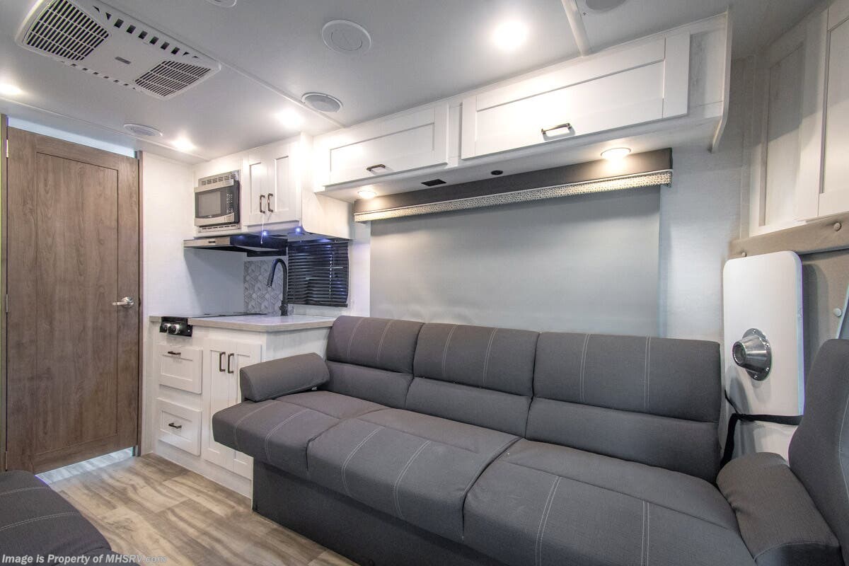 2026 Gulf Stream BTouring Cruiser 5210B W/ Solar, Entertainment Center ...