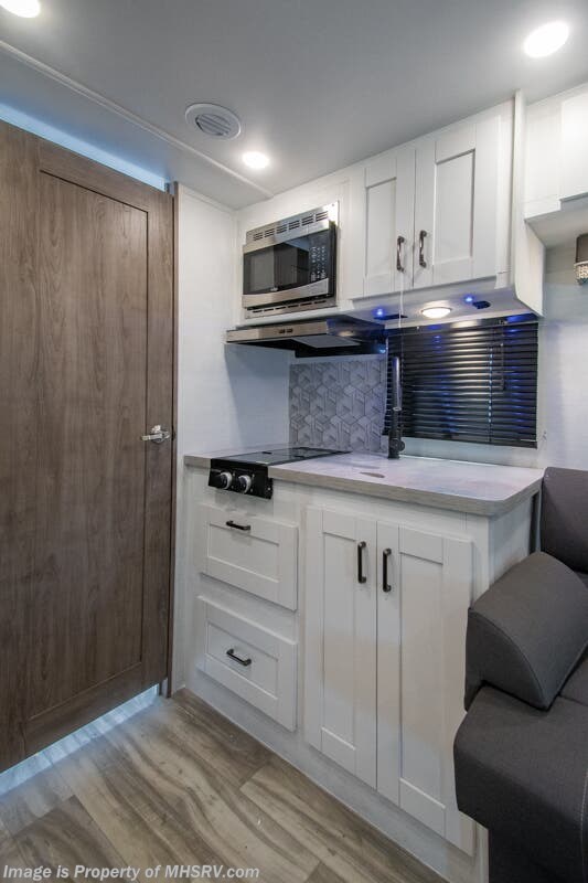 2026 Gulf Stream BTouring Cruiser 5210B W/ Solar, Entertainment Center ...