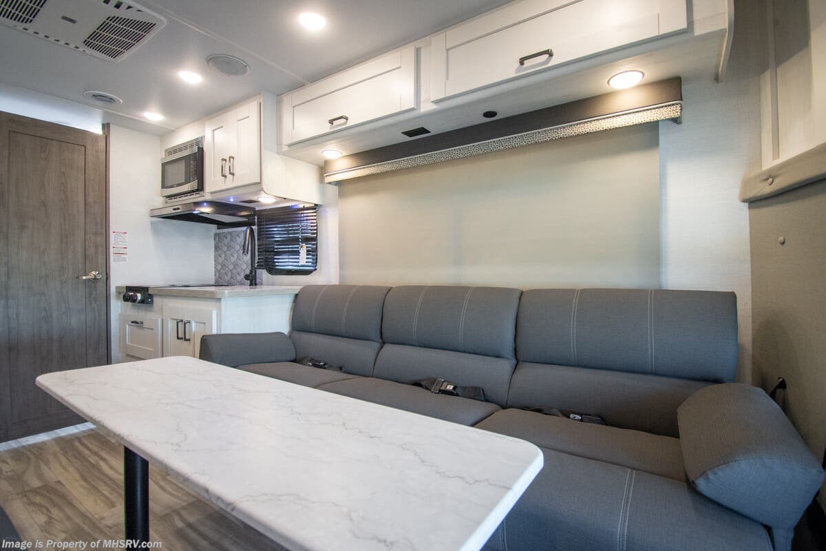2025 Gulf Stream BTouring Cruiser 5210B #MHS43656 - For Sale in ...