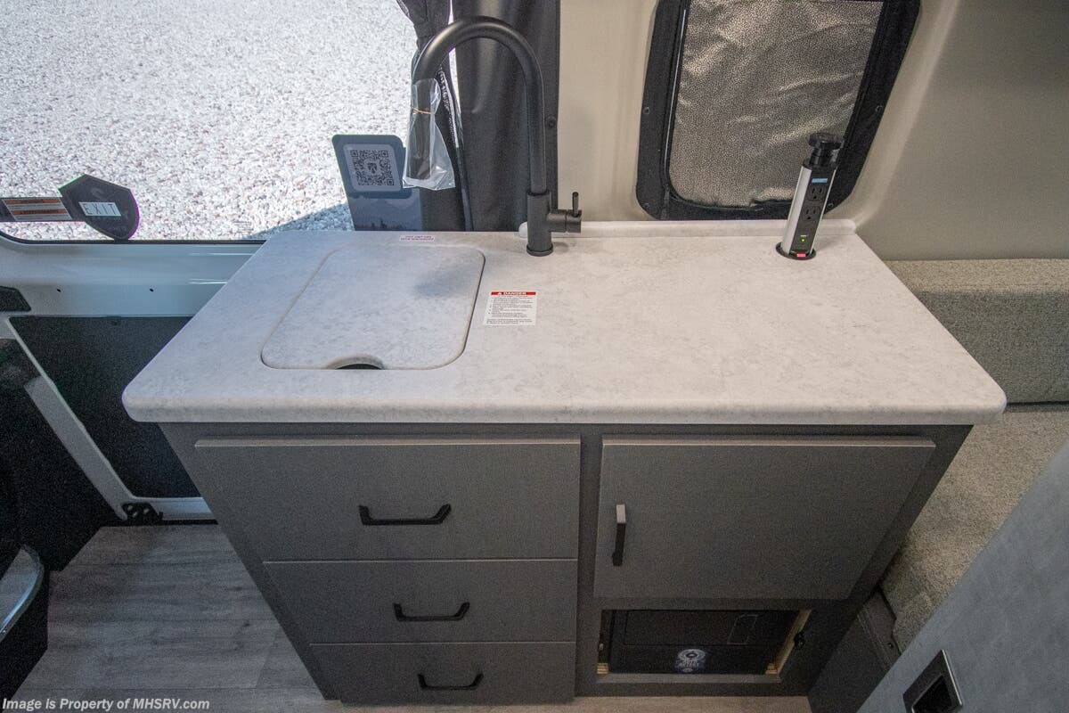 2026 Thor Motor Coach Tellaro Sport 20U W/ 50 State Generator, Power ...