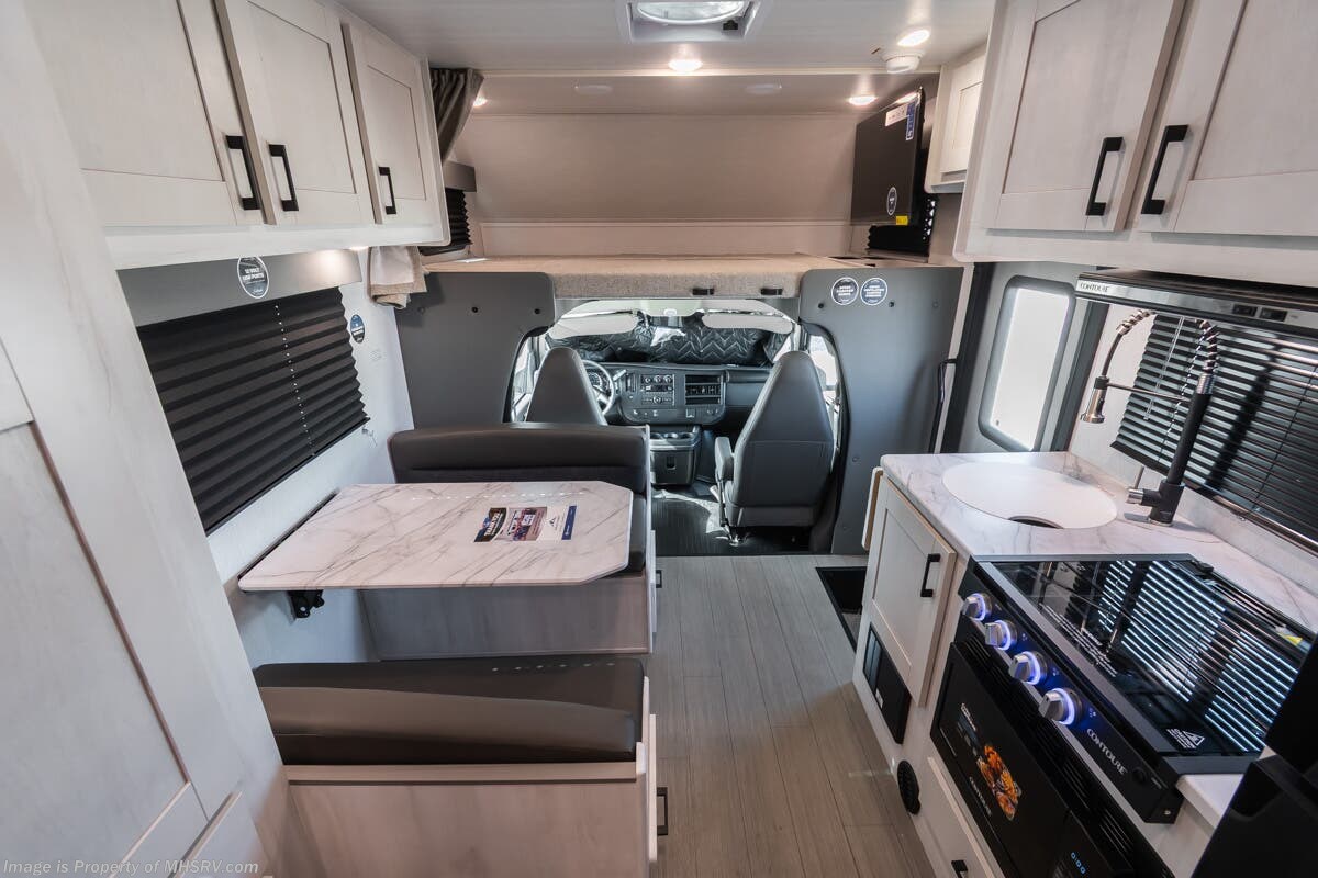 2026 East to West Entrada 210NS W/ 4.5KW Gen., 15K A/C W/ Heat Pump, Winegard, Azdel® Sidewalls ...