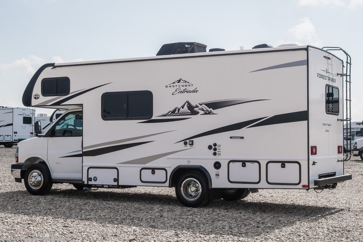 2026 East to West Entrada 210NS W/ 4.5KW Gen., 15K A/C W/ Heat Pump ...