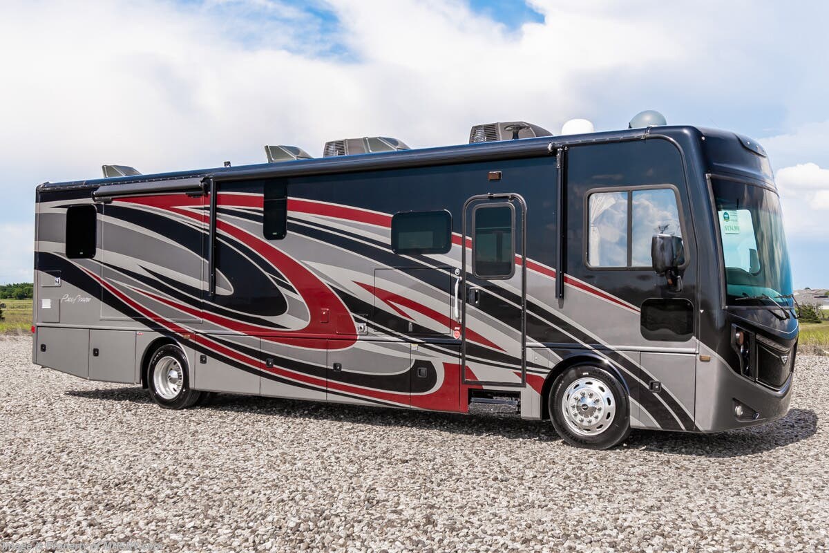 2019 Fleetwood Pace Arrow 36U