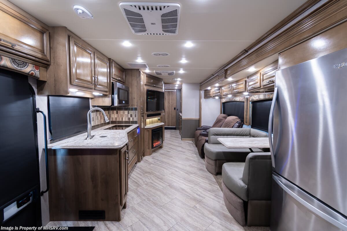 2019 Fleetwood Pace Arrow 36U