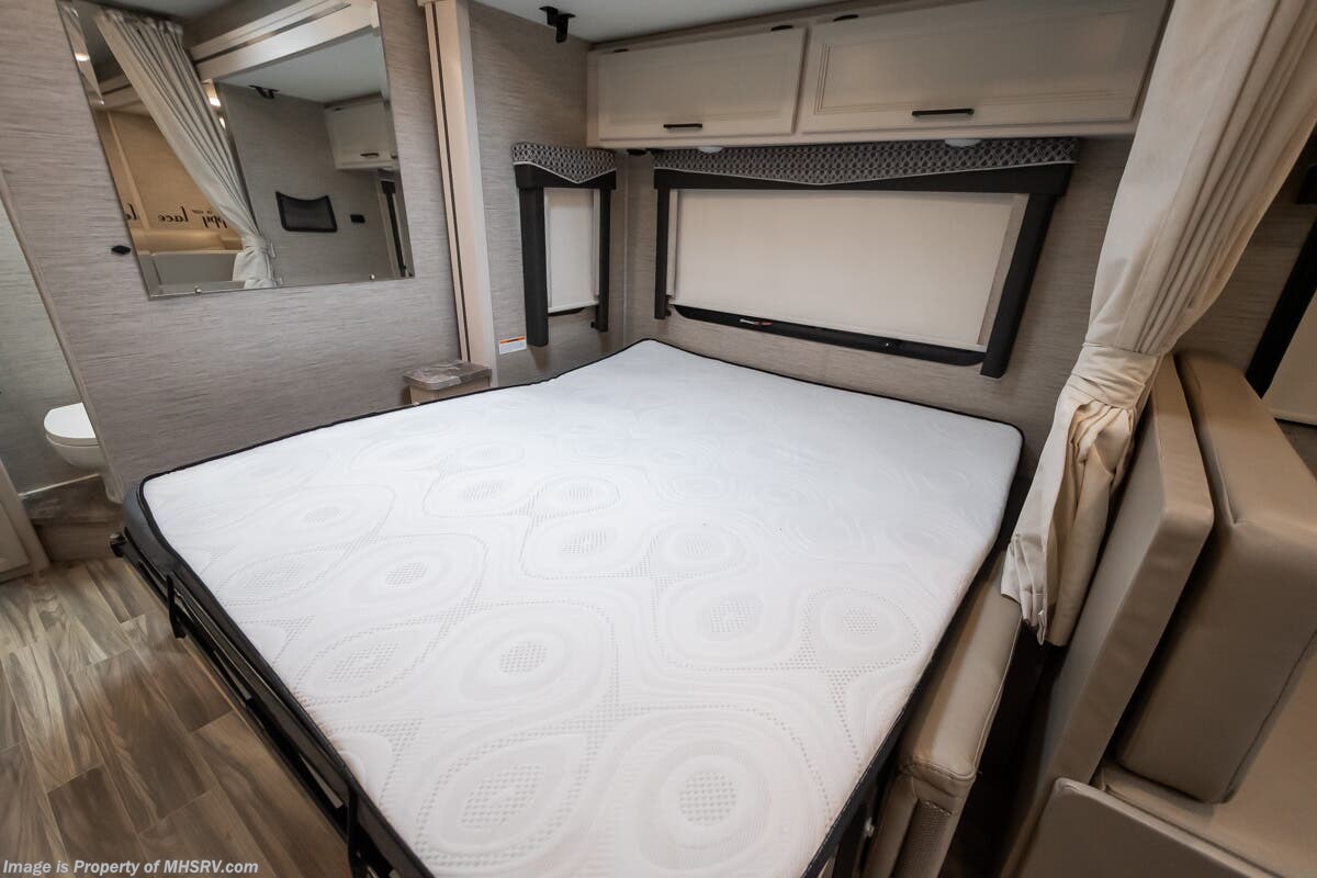 2022 Thor Motor Coach Vegas RUV 24.4 RV W/ OH Loft, Onan Gen., 3 Camera ...