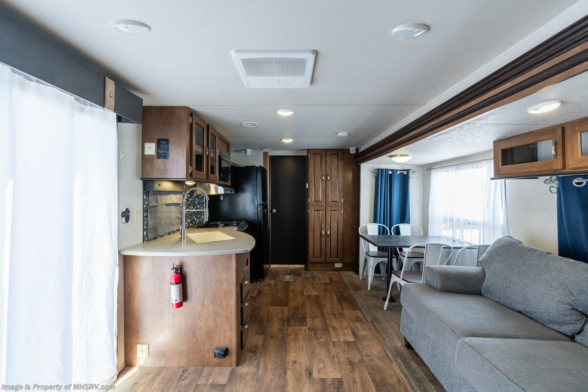 2017 Forest River Salem 36BHDS Bunk Model Travel Trailer W/ Stack. W/D ...