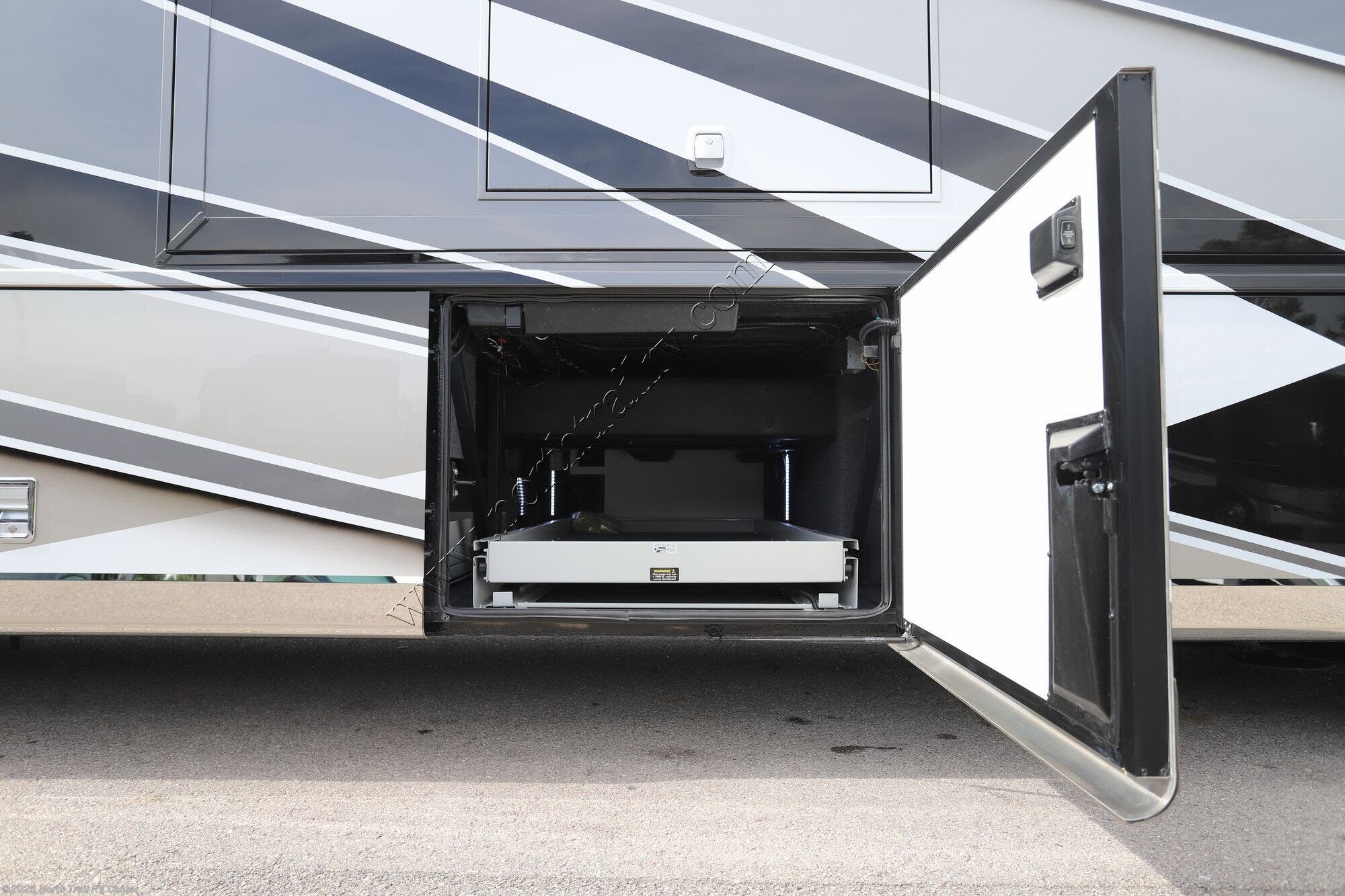 2024 Newmar Mountain Aire 4118 RV for Sale in Fort Myers, FL 33905 ...