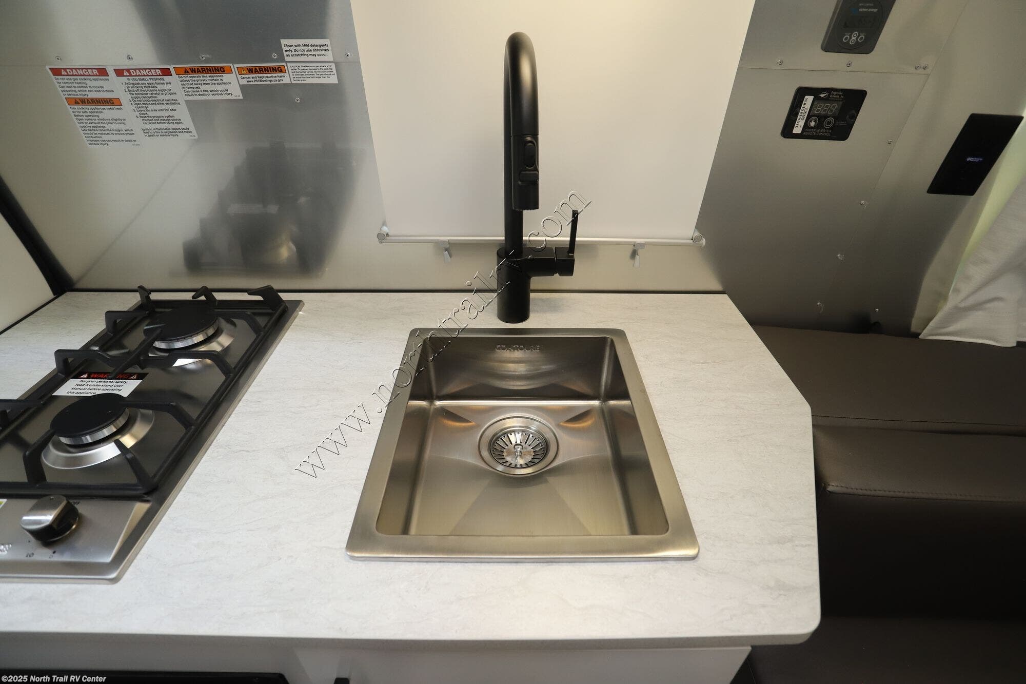 2024 Airstream Caravel 19CB #15911 - For Sale in Fort Myers, FL