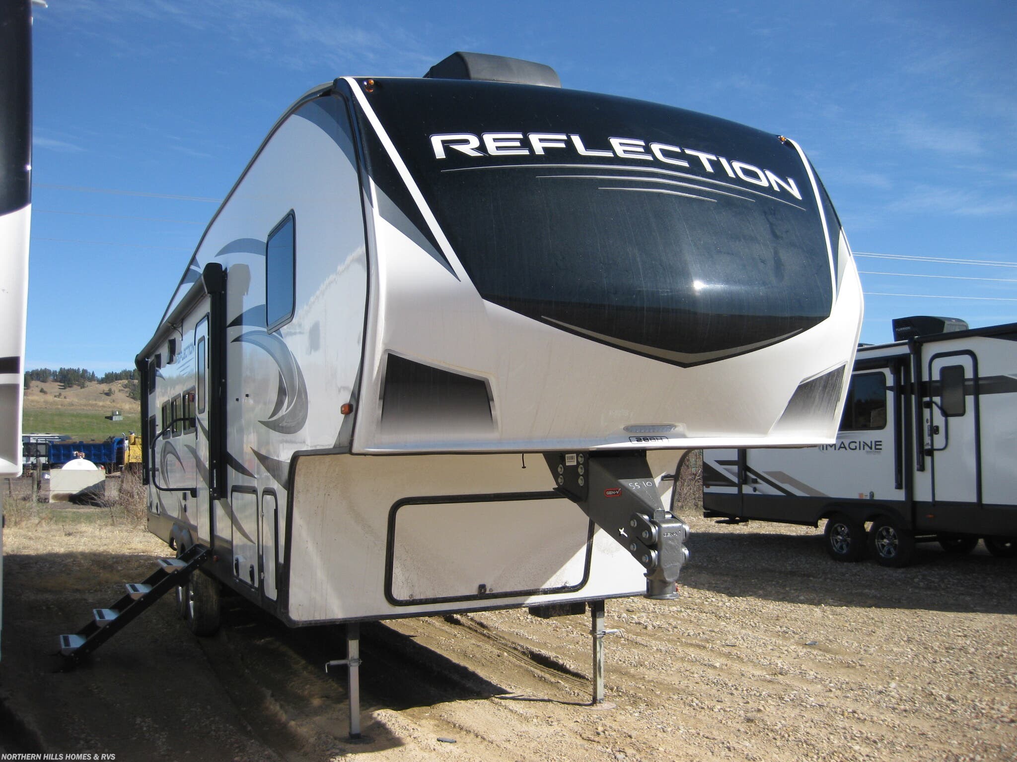 2022 Grand Design Reflection 28BH