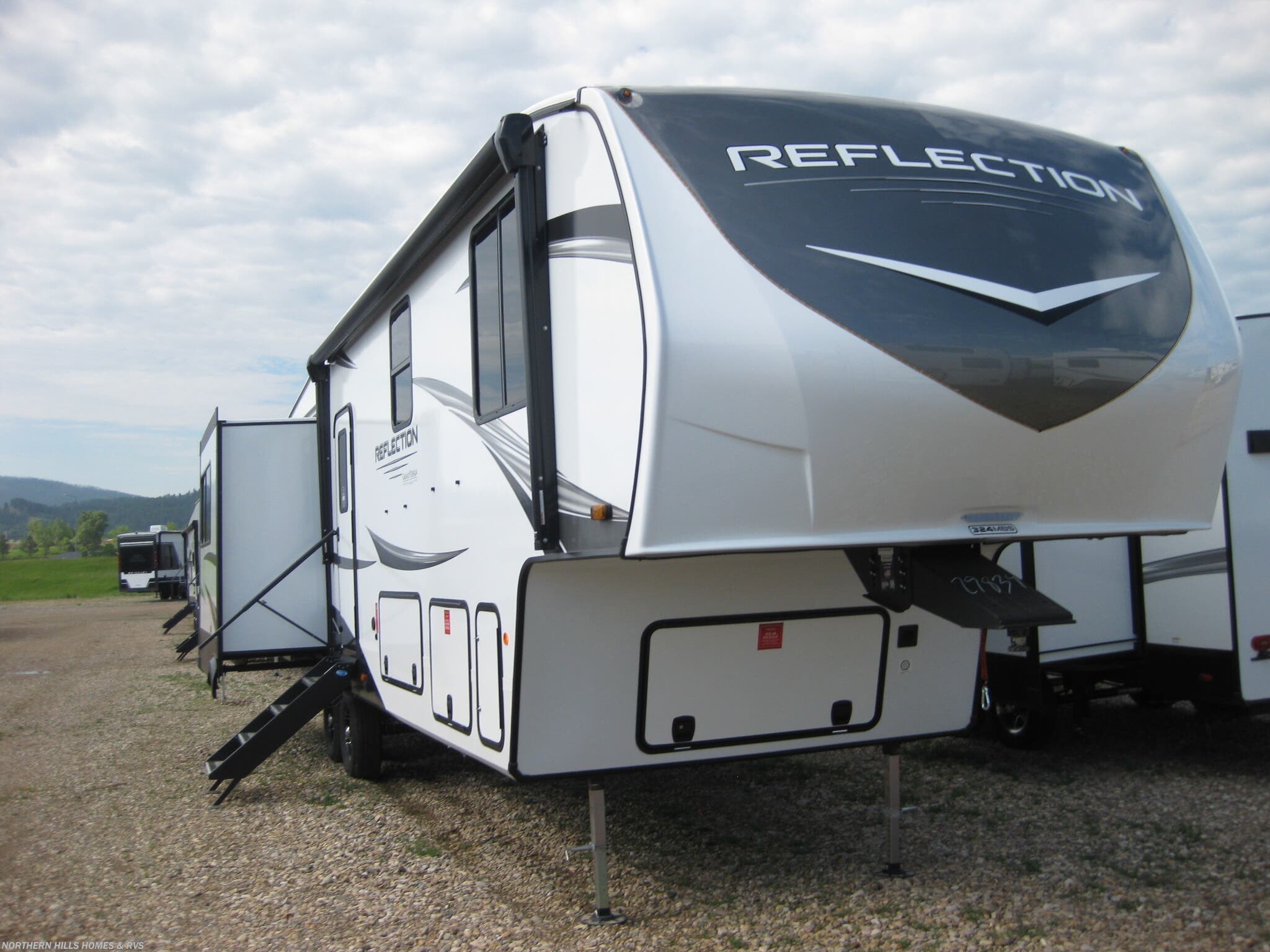 2025 Grand Design Reflection 324MBS