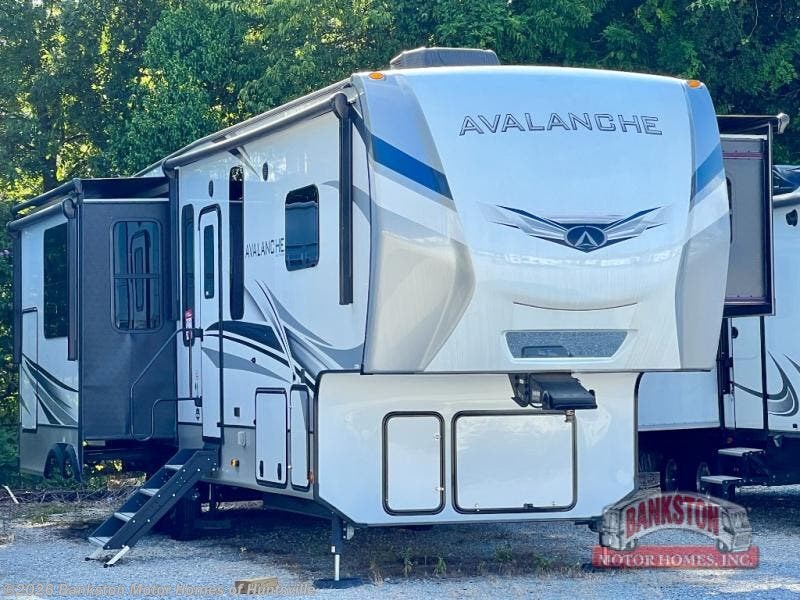 2022 Keystone Avalanche 338GK RV for Sale in Huntsville, AL 35816 ...