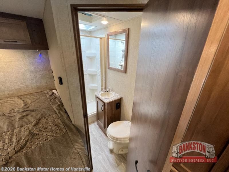 2019 Gulf Stream Conquest Class C 6237LE RV for Sale in Huntsville, AL ...