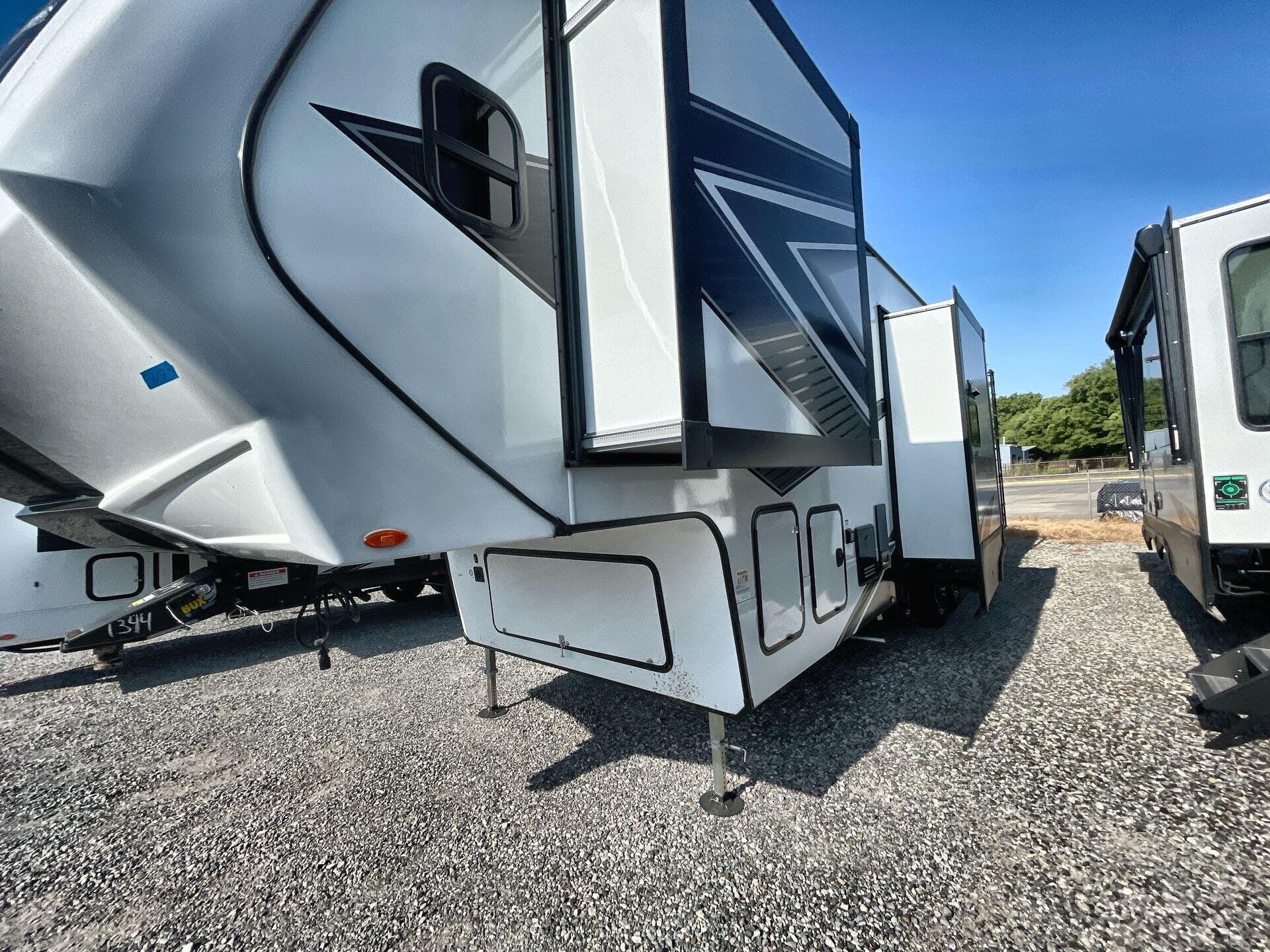 2023 Grand Design Momentum G-Class 320G #10981 - For Sale in Rockwall, TX