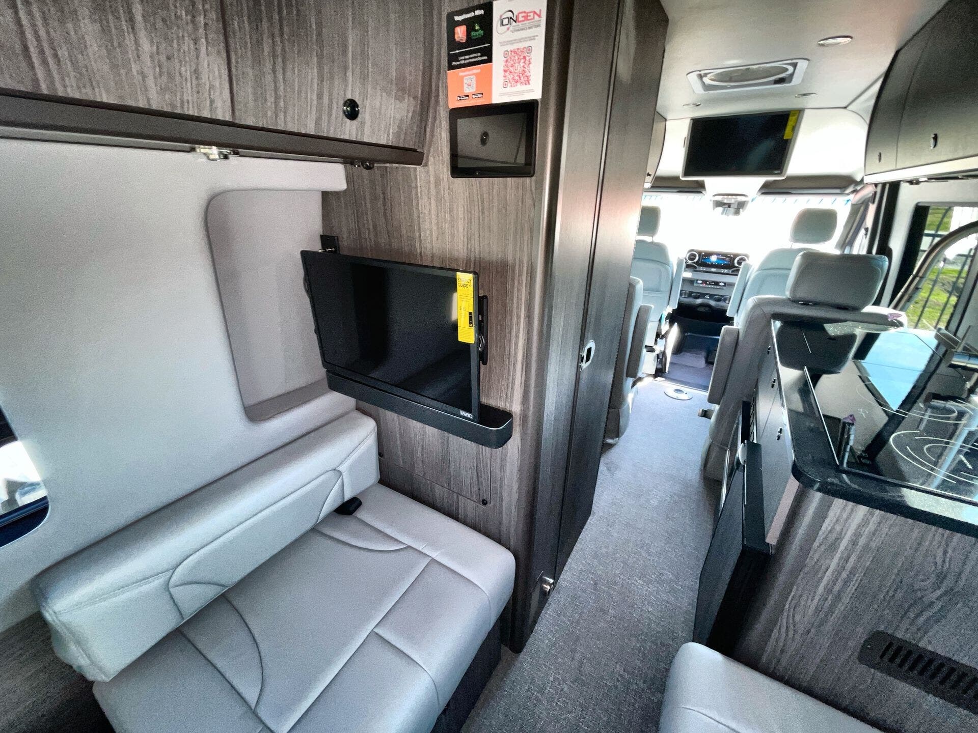 2024 Grech RV Strada LOUNGE-ION