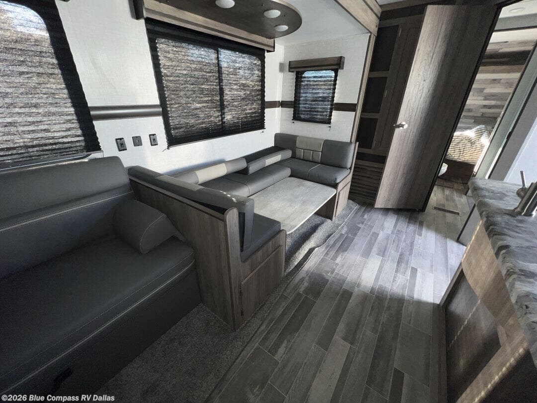 2025 CrossRoads Zinger 331BH RV for Sale in Mesquite, TX 75150 ...