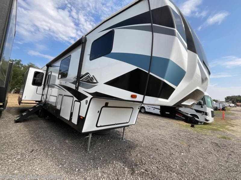 2022 Heartland Milestone 377MB RV for Sale in Boerne, TX 78006 | 68690 | RVUSA.com Classifieds