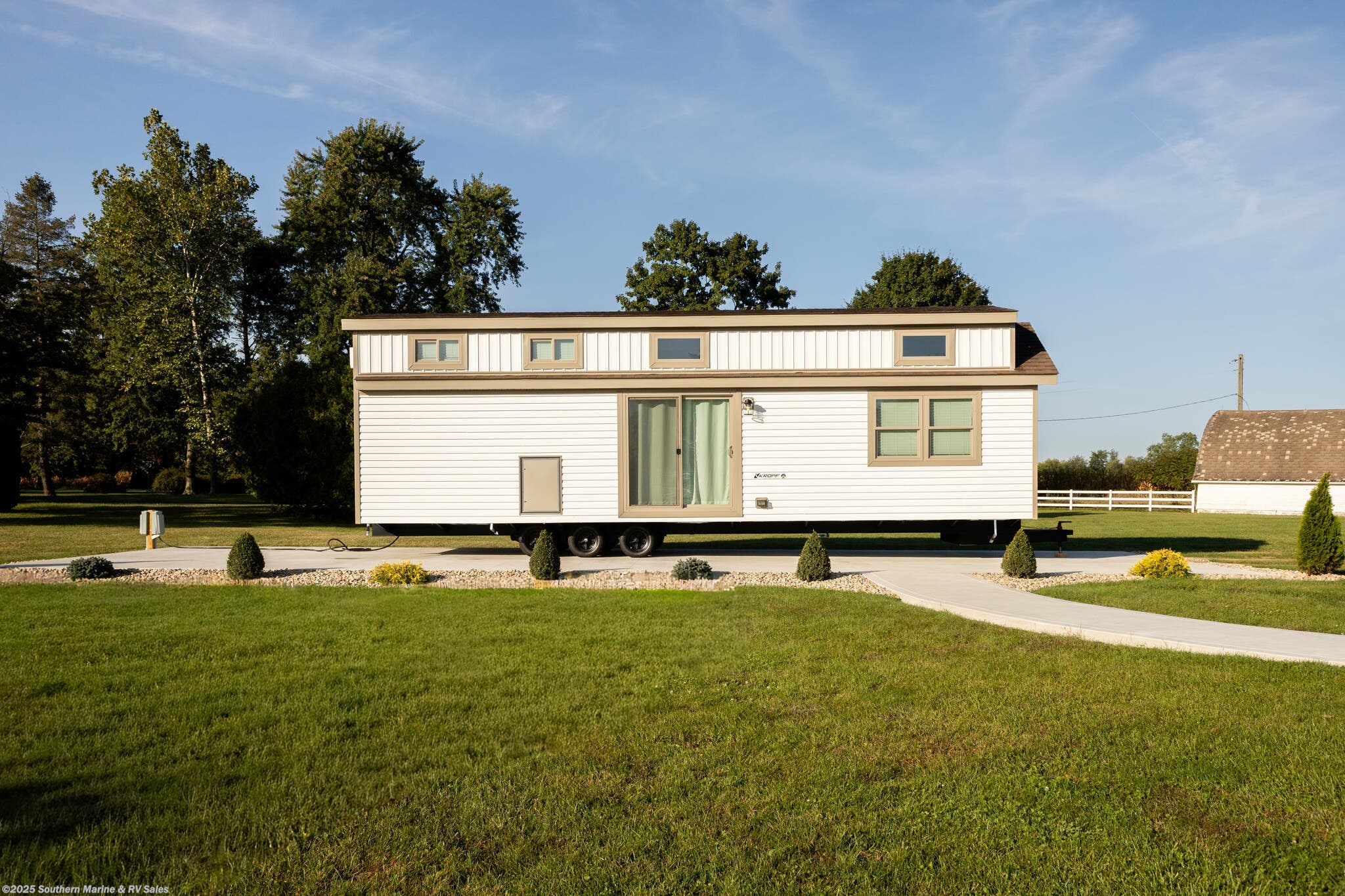 2026 Kropf Lakeside ANSI 8155 Duper Double Loft