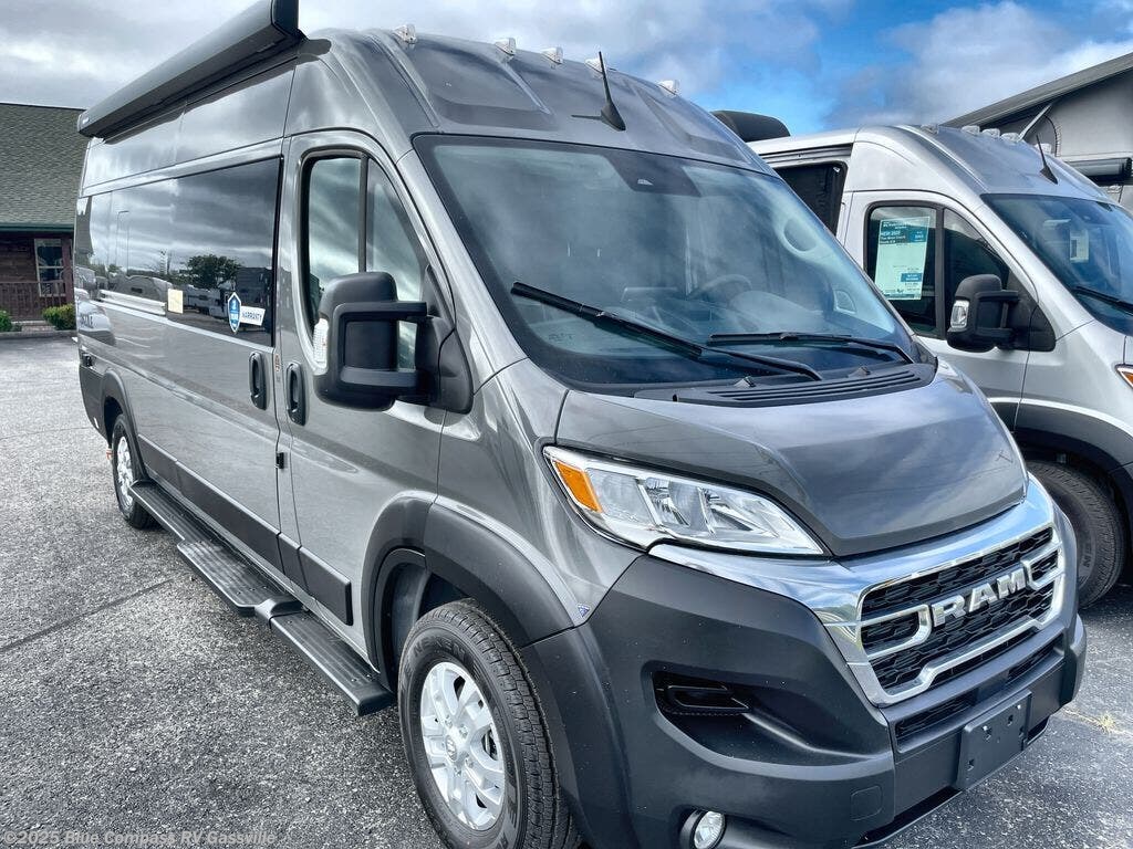 2025 Thor Motor Coach Dazzle 2LB RV for Sale in Gassville, AR 72635 | M92103 | RVUSA.com Classifieds