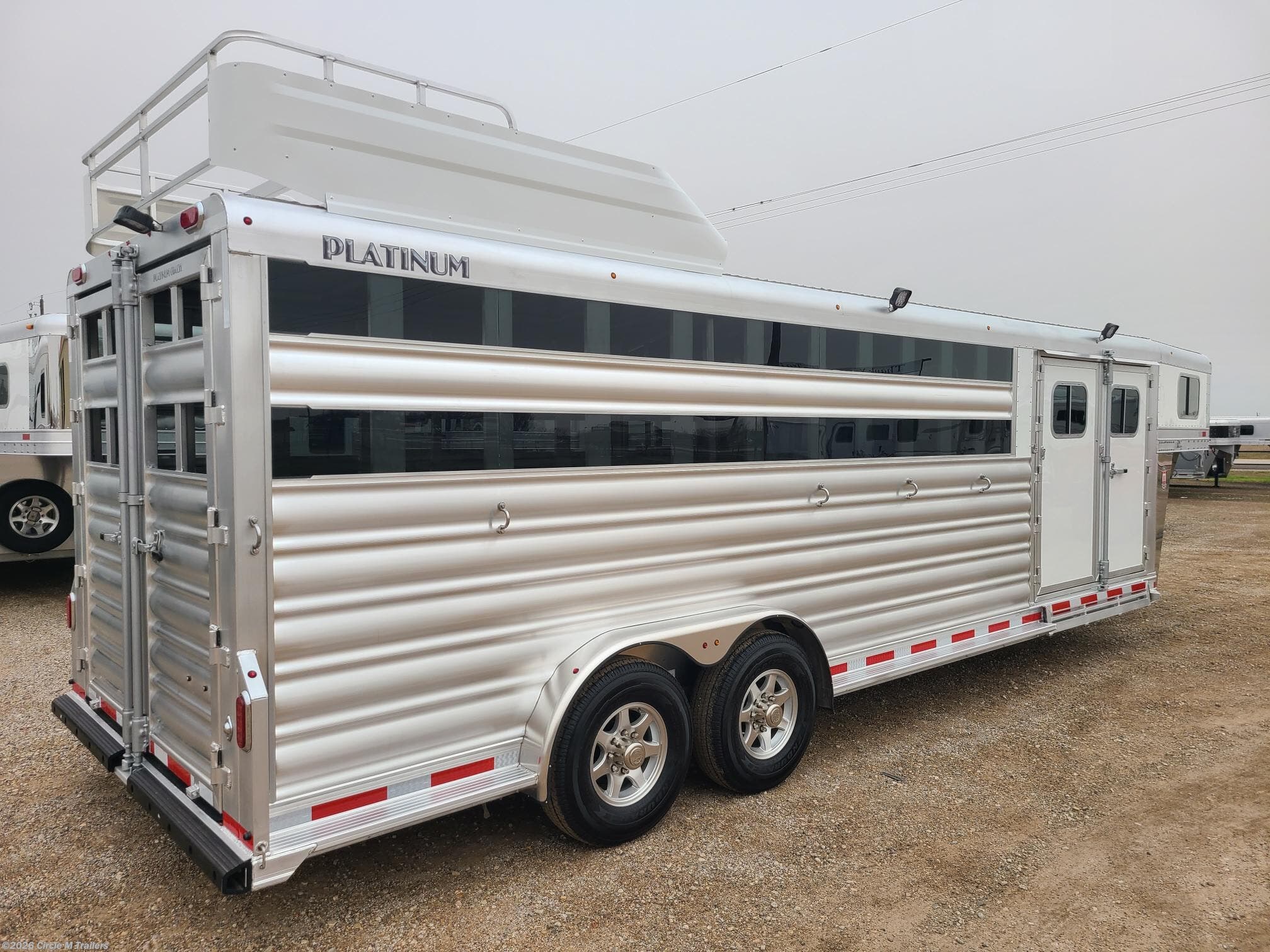7x25 Horse Trailer for sale | New Platinum Coach PERFECT SIDE TACK ...