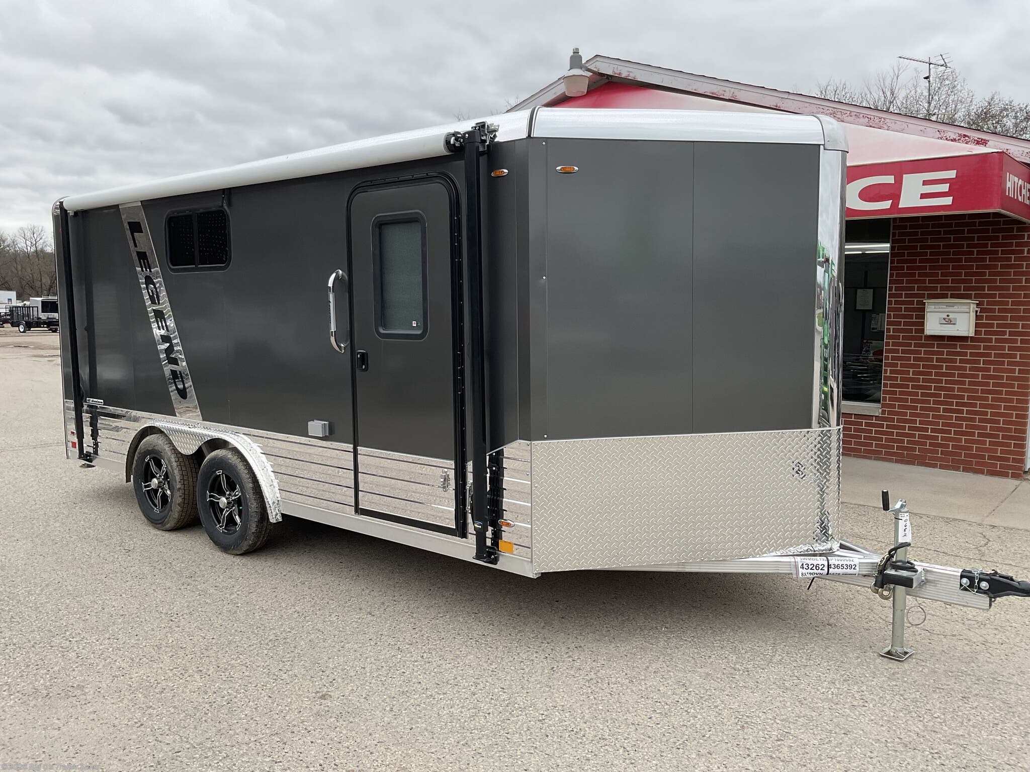2023 Legend Trailers 8x19 DELUXE V NOSE