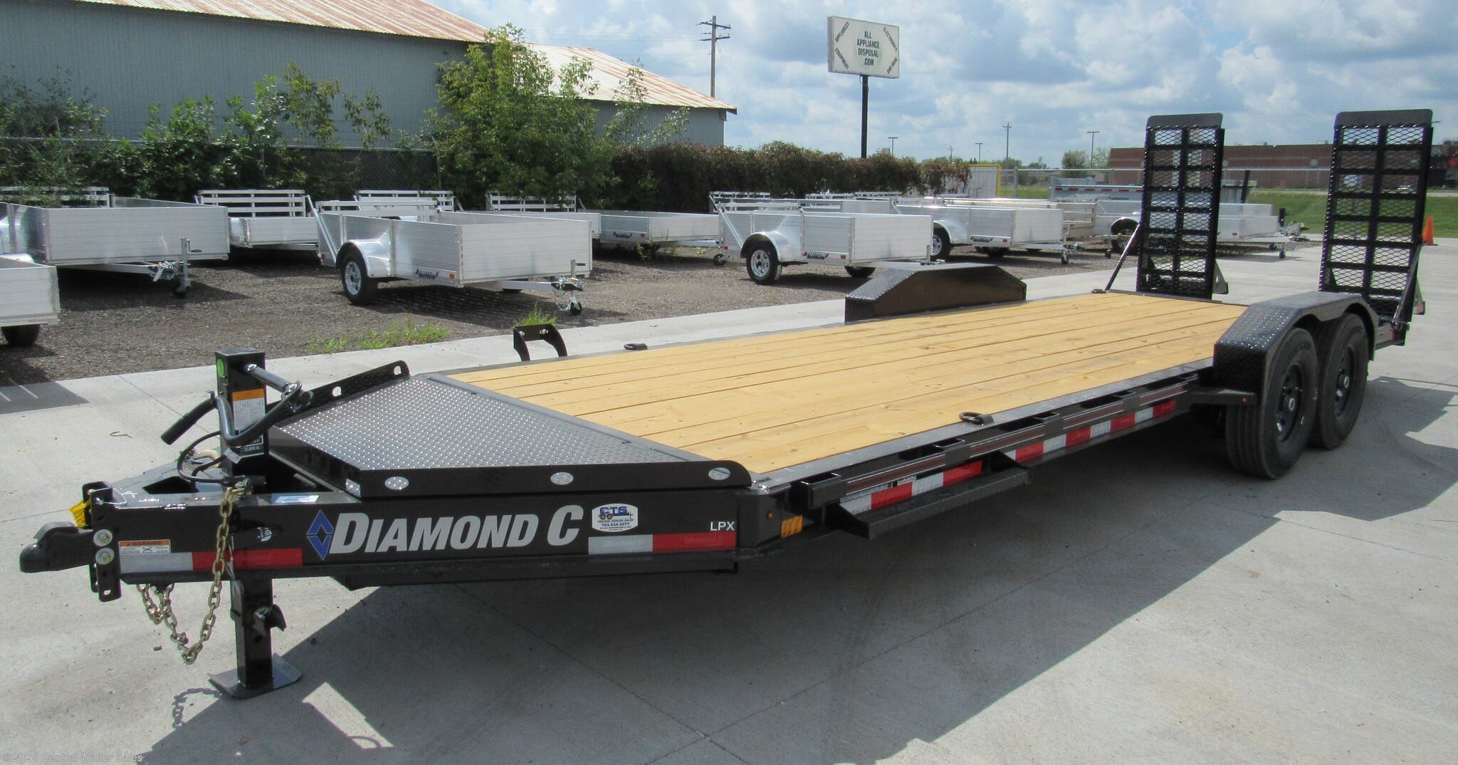 2023 Diamond C LPX 207 Low Profile Equipment Trailer