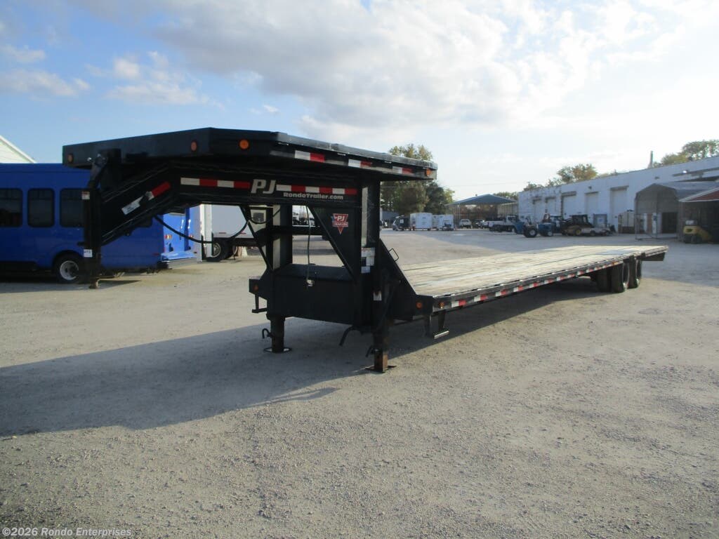 Flatbed Trailer for sale | Used PJ Trailers LD Gooseneck R44A2BSSKTM ...