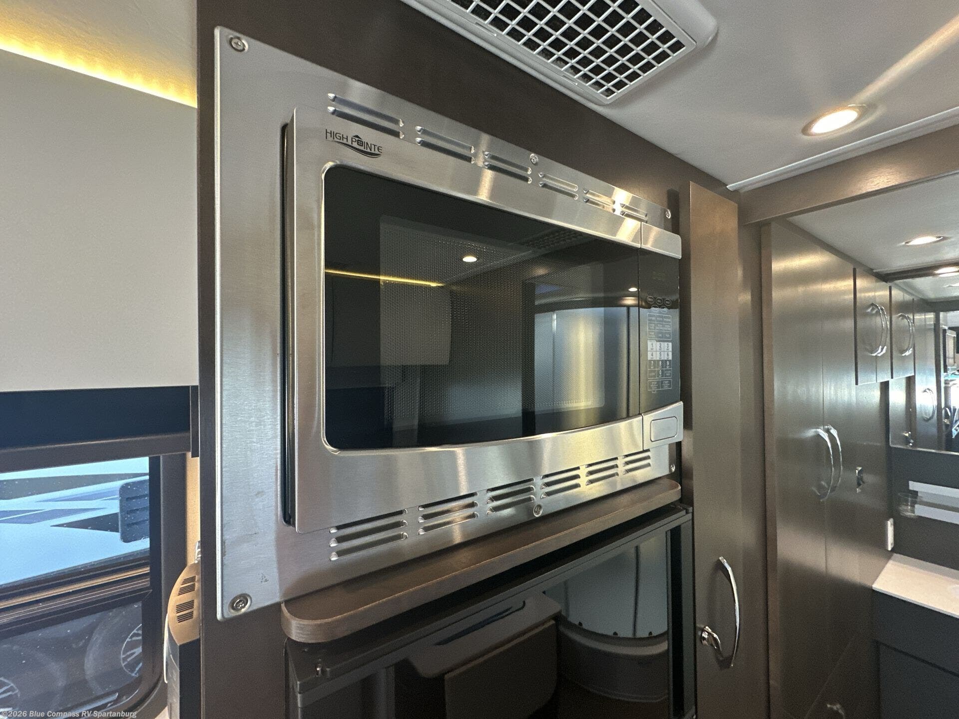 2021 Leisure Travel Unity 24mb RV for Sale in Duncan, SC 29334 ...