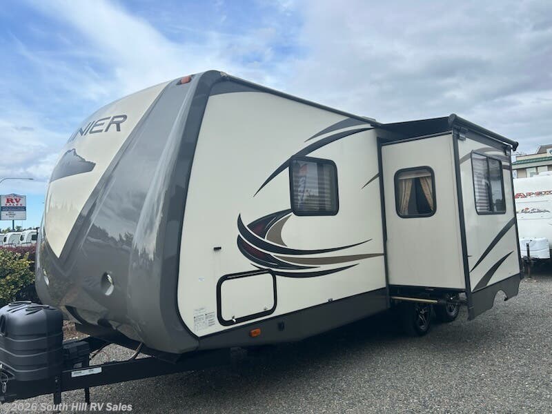 2016 Forest River Rainier 221RBSR