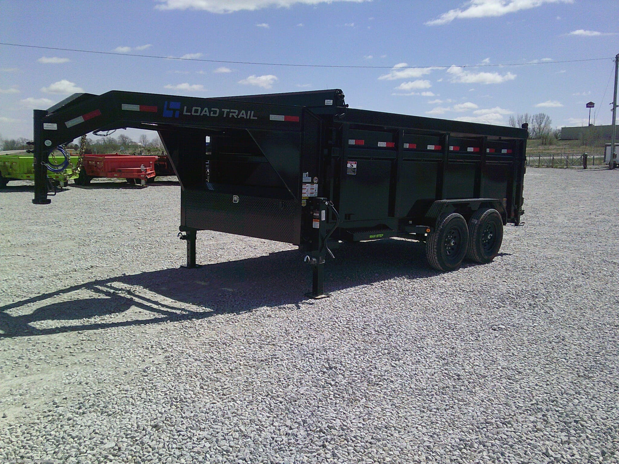 2025 Load Trail DG 83" x 14' Tandem Axle Gooseneck Low-Pro Dump Trail